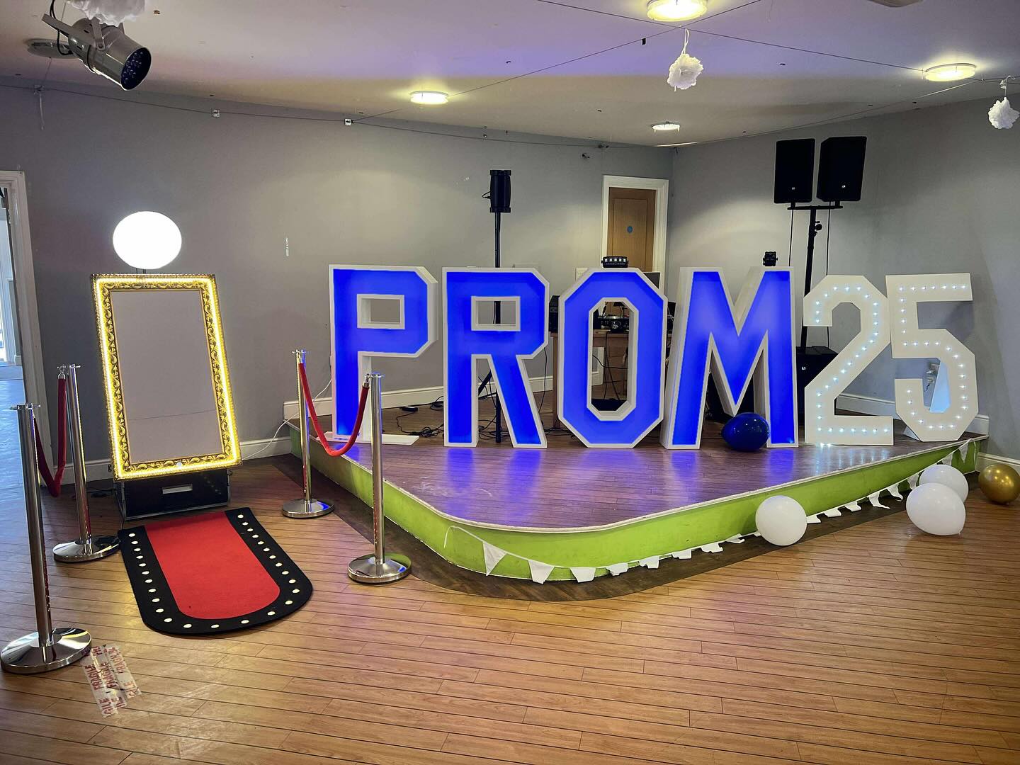 magic mirror prom - Monster Event Hire